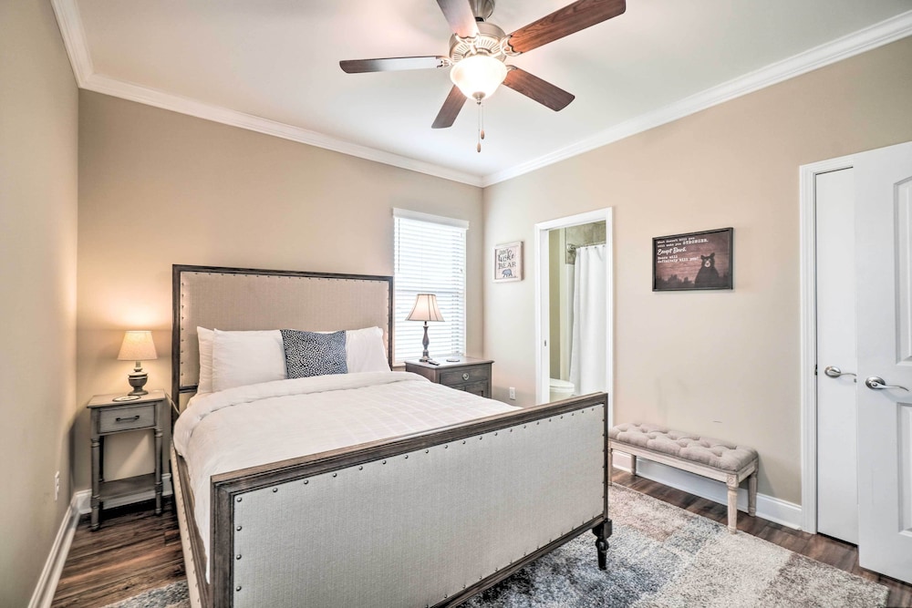 Chic Townsend Condo W/ Saltwater Pool! - Walland, TN