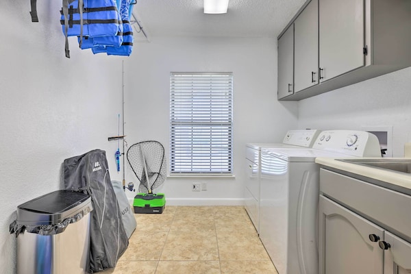 3 Mi To Dtwn! Riverfront Seguin Home W/ Sunroom - Seguin