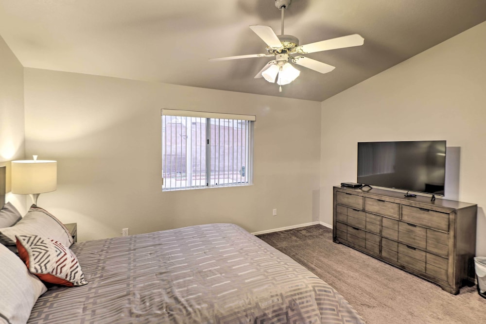 Fort Mohave Home W/ Hot Tub: 4 Mi To Co River! - Laughlin, NV