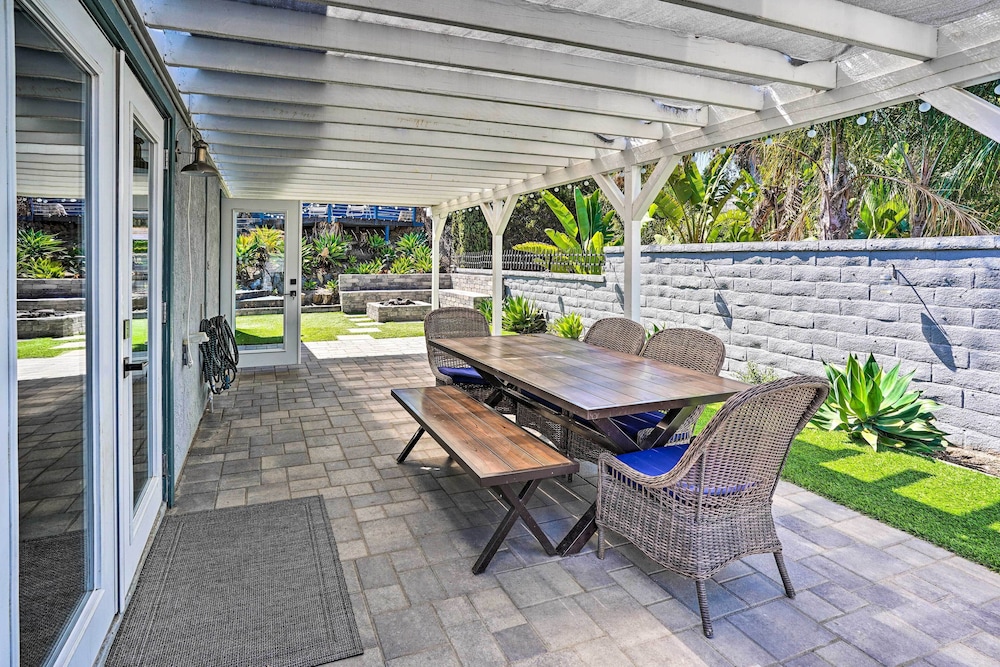 Sunny Orange County Abode W/ Fire Pit & Backyard! - Laguna Beach, CA