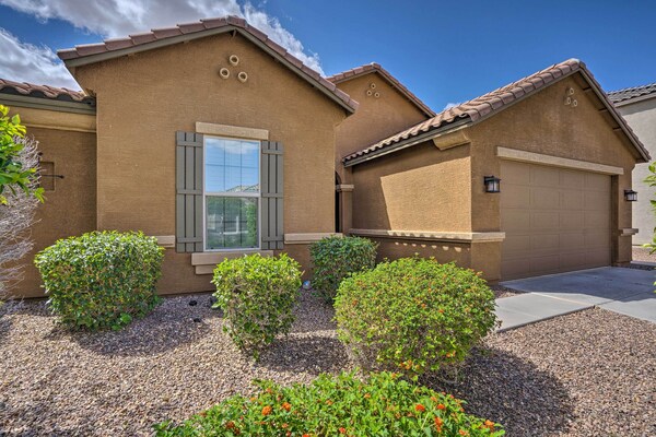 5 Mi To Surprise Stadium! Snowbird Escape W/ Pool - Buckeye, AZ