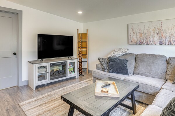 Relax Fireside: Prescott Retreat W/ Hot Tub! - Prescott, AZ