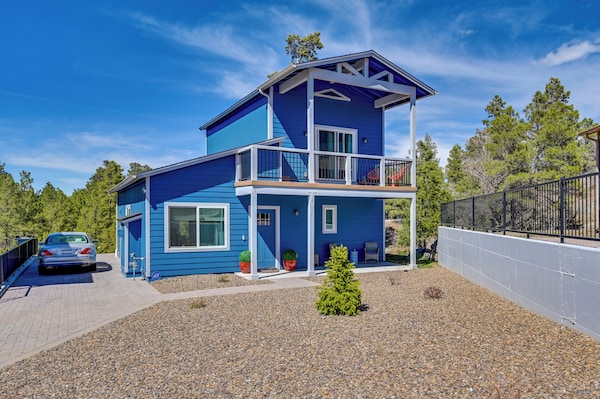 Modern Flagstaff Vacation Rental W/ 2 Living Areas - Flagstaff, AZ