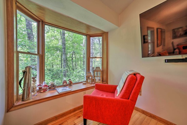 < 4 Mi To Sapphire Resort: Quiet Blue Ridge Haven - Sapphire, NC