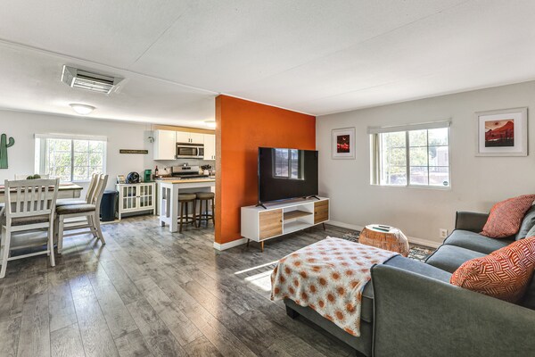 Updated Escape W/ Game Room 1 Block To River! - Laughlin, NV