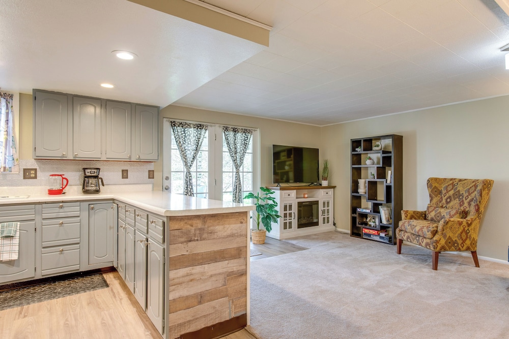 8 Mi To Dtwn Denver: Wheat Ridge Gem W/ Patio - Wheat Ridge, CO