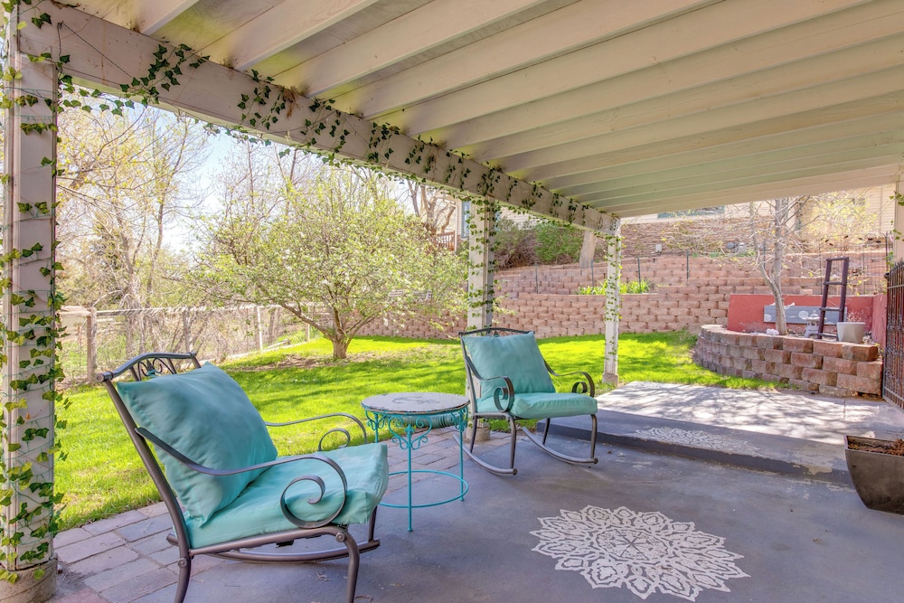 8 Mi To Dtwn Denver: Wheat Ridge Gem W/ Patio - Lakewood, CO