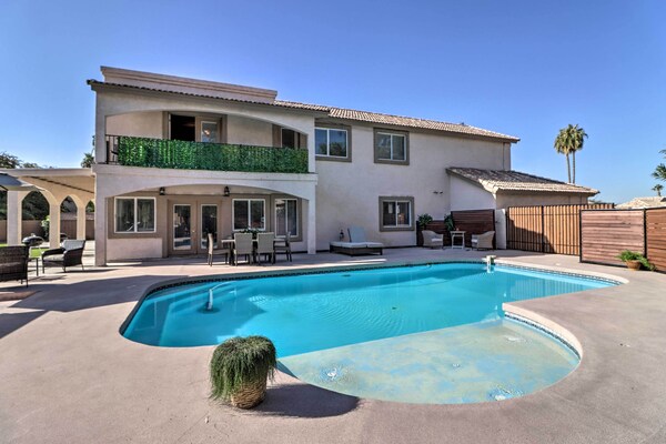 Lavish Family Escape W/ Game Room In Avondale! - Avondale, AZ