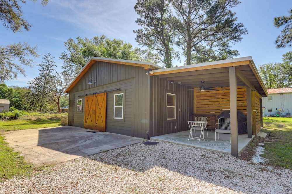 Riverfront Magnolia Springs Cabin Rental W/ Grill - Foley, AL