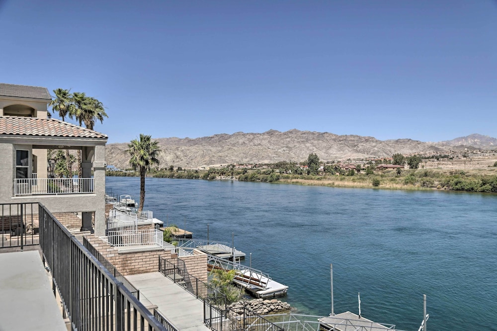 Riverfront Bullhead City Home W/ Private Dock - Laughlin, NV