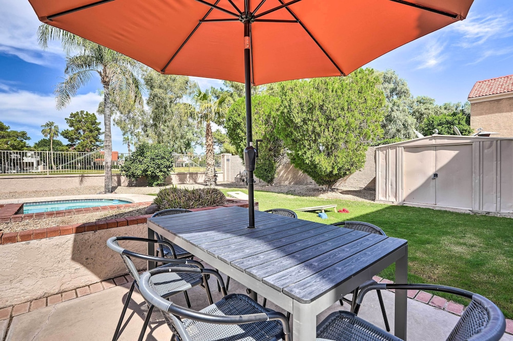 Private Pool, Gas Grill: Chic Glendale Home! - Glendale, AZ