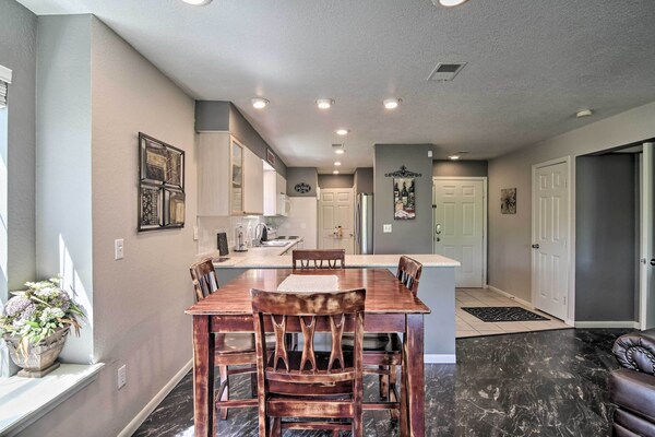 Holiday Hills Resort Condo W/ Hot Tub Access - Missouri