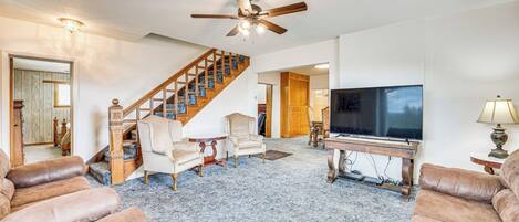 Casa (5 Bedrooms) | Sala de estar