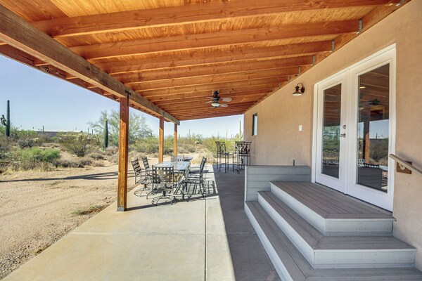 Secluded Marana Home W/ Viewing Decks + Privacy! - Red Rock, AZ