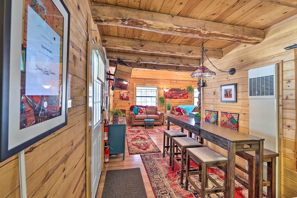 Rustic Duck Creek Village Cabin W/ Fire Pit! - Utah