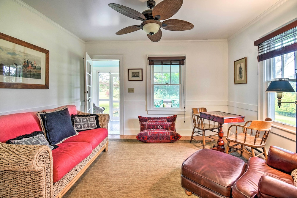 Restored 1920's Cottage On 1 Acre W/ Fire Pit - Gloucester, VA