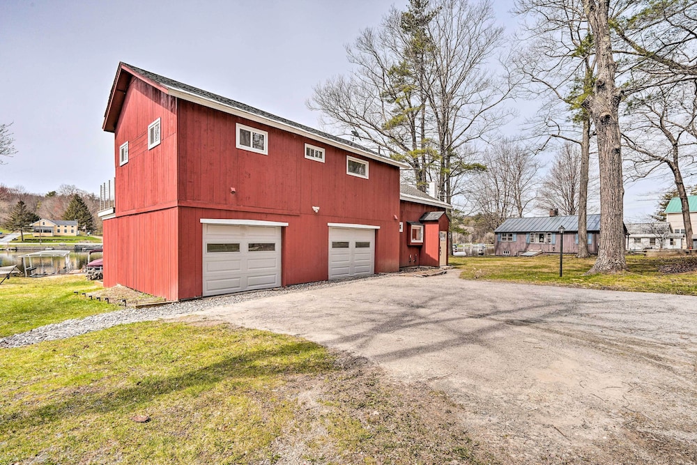 Cozy Castleton Cabin With Fire Pit + Water Access! - Fair Haven, VT