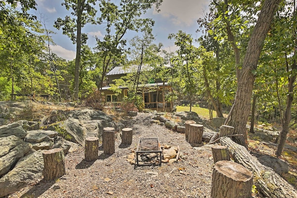 'The Glabin: Garrison Gem W/ Hot Tub & Fire Pit - Peekskill, NY