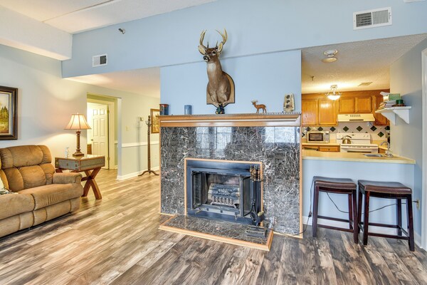 < 4 Mi To Sugar Mtn Resort: Condo W/ Indoor Pool! - North Carolina