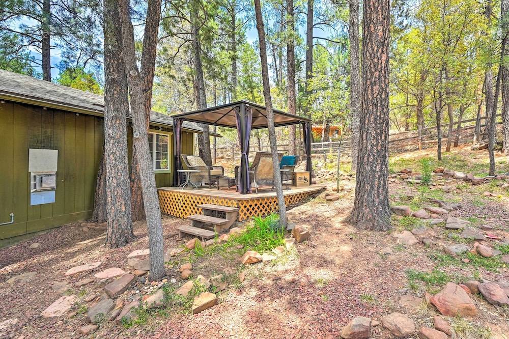 Near Hiking Trails: Woodsy Pine Cabin W/ Fire Pit - Strawberry, AZ