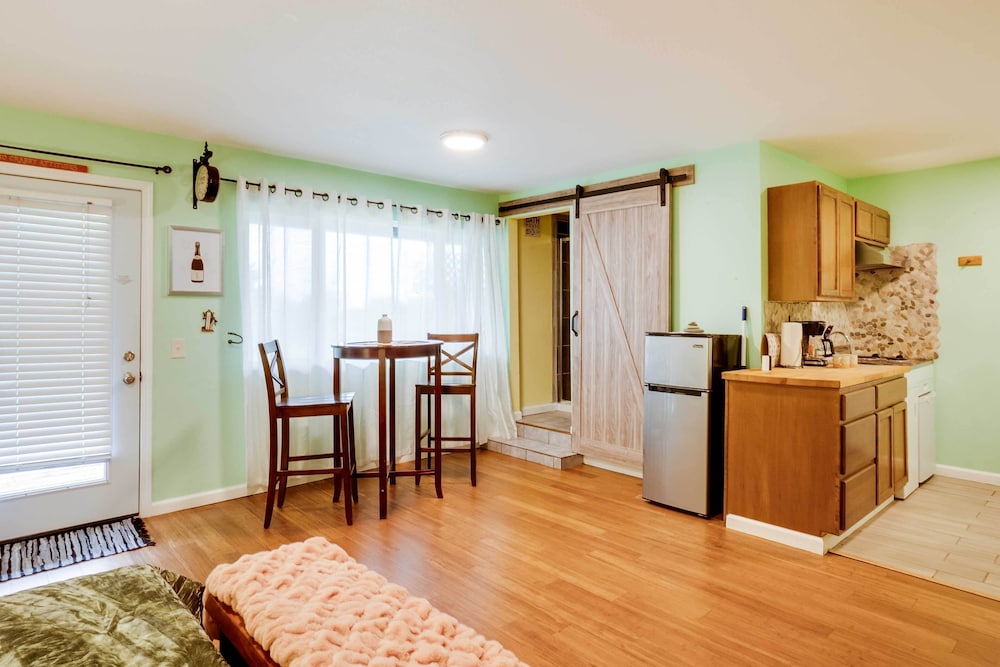 Soothing Studio W/ Lush Views: 2 Mi To Beach! - Smith River, CA