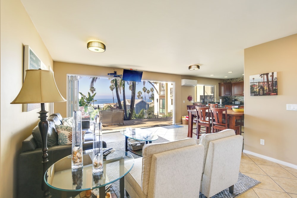 Tropical Oceanside Home W/ Deck, Walk To Beach - Oceanside, Californie