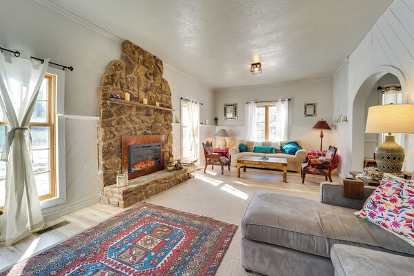 'Dolorable' Home W/ Yard - Walk To River! - Dolores, CO