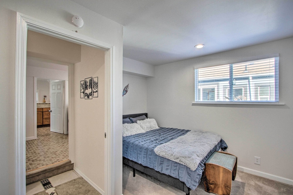 Convenient Burien Getaway: 12 Mi To Dtwn Sea! - Des Moines, WA