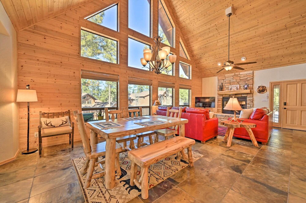 Show Low Family Cabin: Bbq, Deck & Fireplace - Show Low, AZ