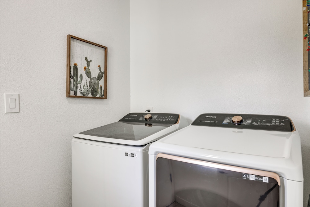 6 Mi To Lookout Mountain: Scottsdale Home W/ Grill - Phoenix, AZ