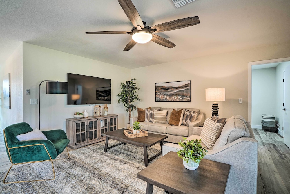 Patio, Grill: Home On Golf Course In Sun City! - Glendale, AZ