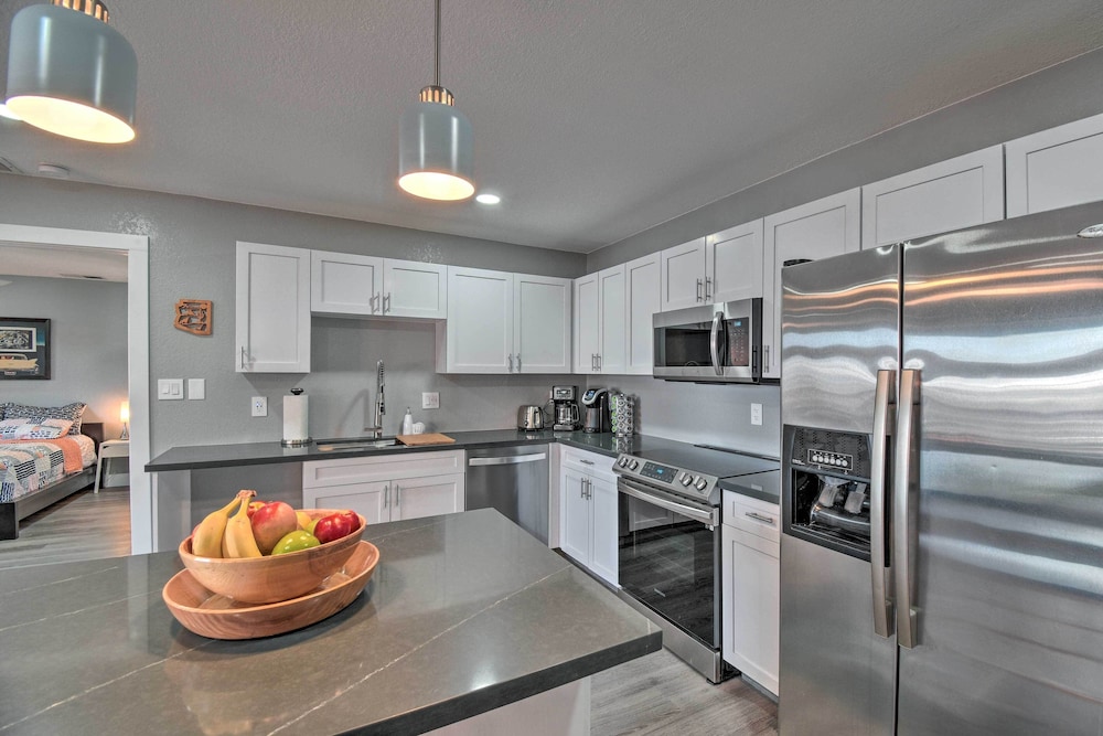 다운타운까지 약 1마일 거리의 평화로운 아파치 접속 콘도! - 아파치 융티온