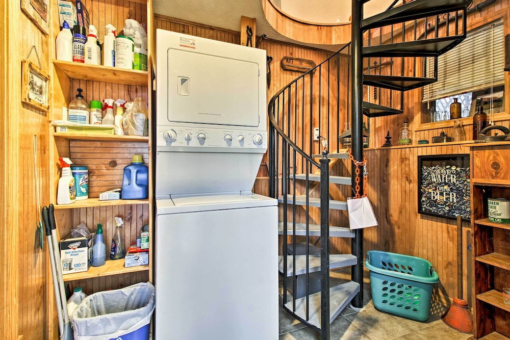 Rustic Stockton Lake Cabin Half Mile To Boat Ramp! - Stockton Lake, MO