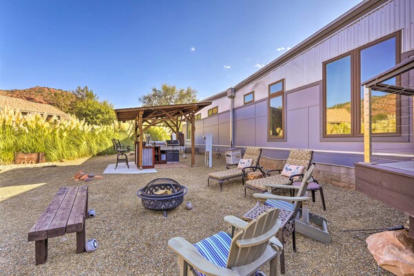 Hot Tub & Fire Pit: Pet-friendly Sedona Home - Sedona, AZ