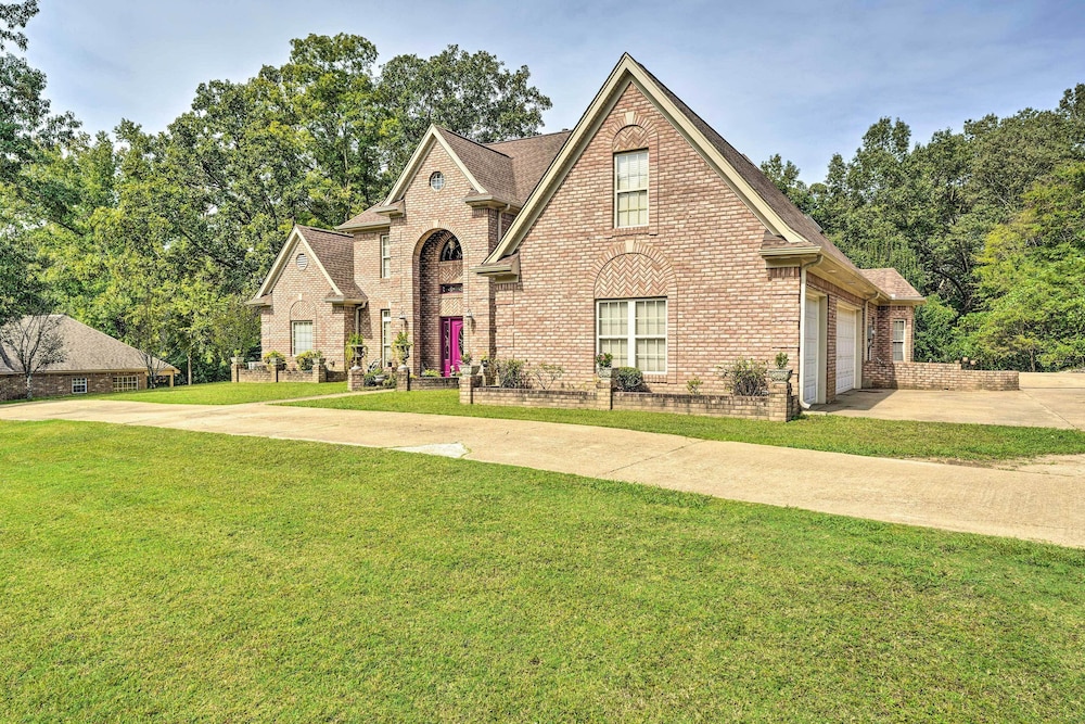 Victorian Hernando Home ~ 25 Miles To Memphis - Arkabutla Lake, MS