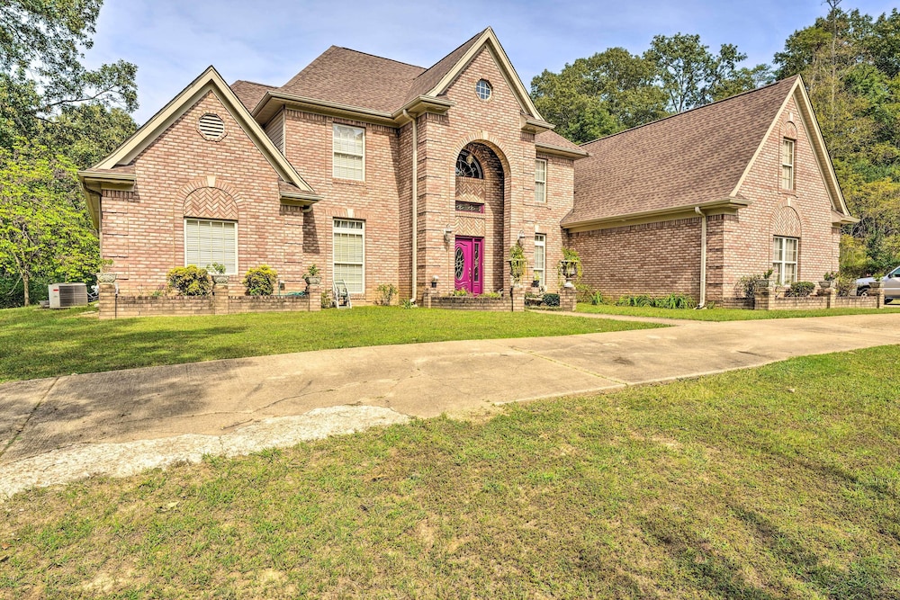 Victorian Hernando Home ~ 25 Miles To Memphis - Arkabutla Lake, MS