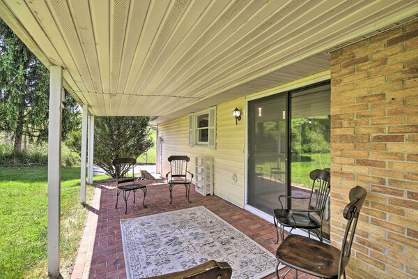 Bluefield Retreat W/ Pool Table: Near Parks! - Brush Creek Falls, Freeman