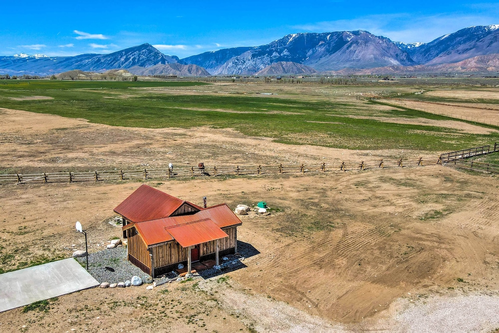 Remote Escape: Clark Home W/ Incredible View - Wyoming