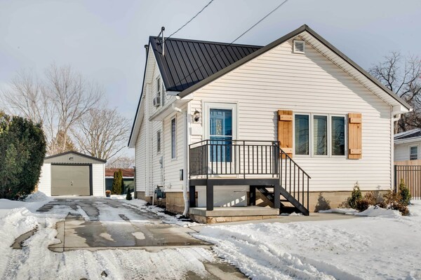 Charming Iowa Abode Near Knoxville Raceway! - Elk Rock State Park, Knoxville