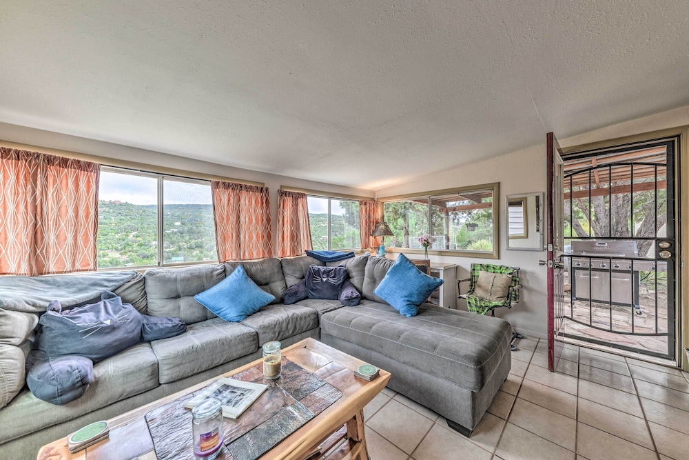 Cozy High Rolls Cottage Near Hiking Trails! - Alamogordo, NM