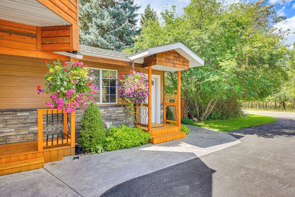 Homey Pet-friendly Libby Cottage W/ Yard By Creek! - Libby, MT