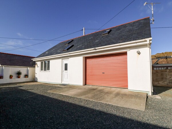 Glasfor Annex - Trearddur Bay