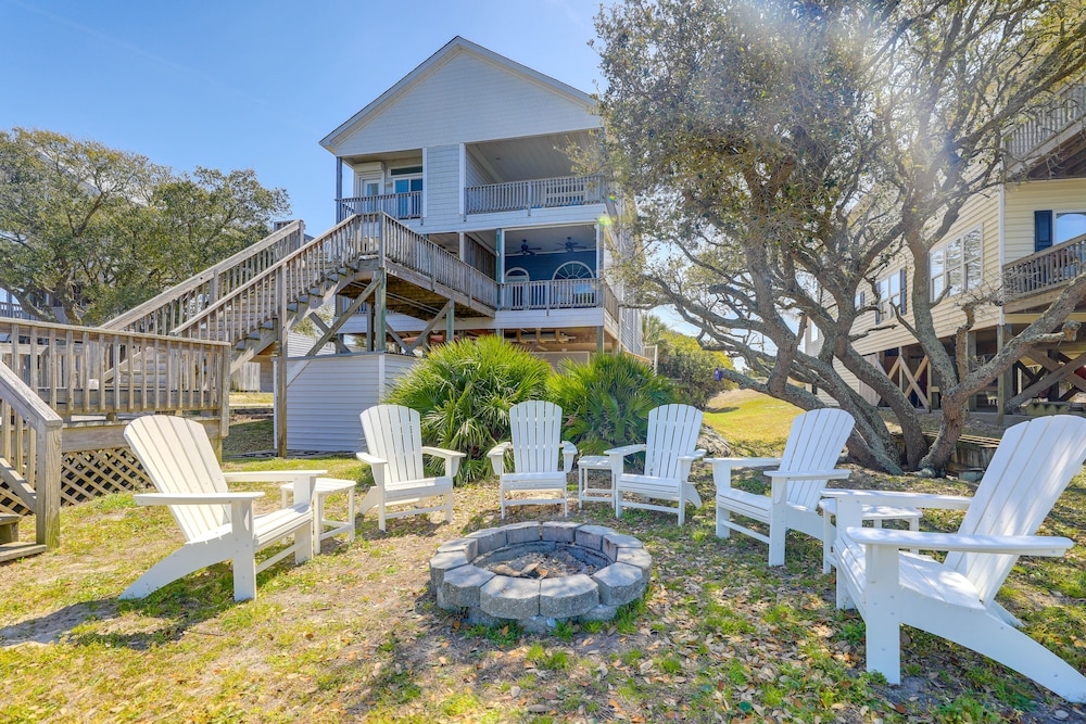 Waterfront Emerald Isle Home W/ Dock Access! - Emerald Isle, NC