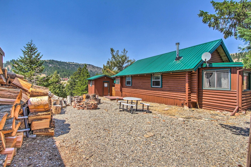 Charming Montana Retreat W/ Mountain Views! - Montana