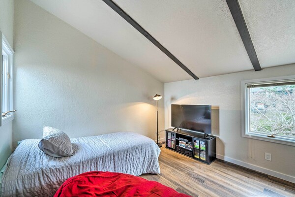 Lovely Coupeville Home W/ Puget Sound Views! - Fort Flagler Historical State Park, Nordland