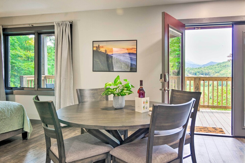 Serene Escape W/ Mountain Views, Near Dtwn! - Franklin, NC
