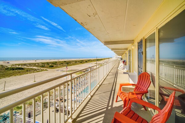 Sun-soaked Wildwood Getaway, 6 Mi To Cape May! - Poverty Beach, NJ