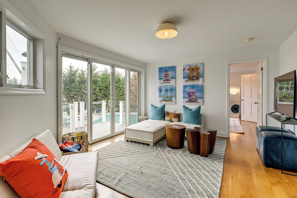 Stunning Westhampton Beach Home W/ Private Pool - Long Island, NY