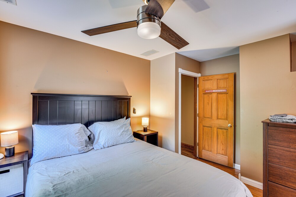 Huge Family Home W/ Pool - 13 Mi To Lake Michigan! - Union Pier, MI