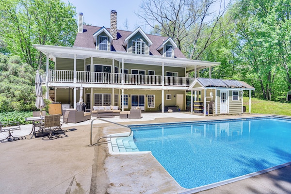 Huge Family Home W/ Pool - 13 Mi To Lake Michigan! - LaPorte County, IN